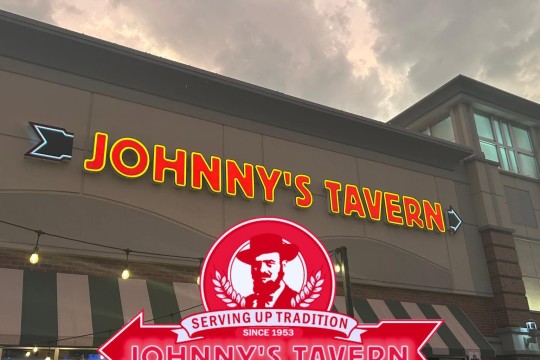 USA vs. Australia Watch Party at Johnny's Tavern | Visit Overland Park
