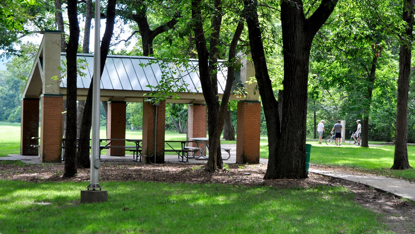Corporate Woods Founders Park Visit Overland Park