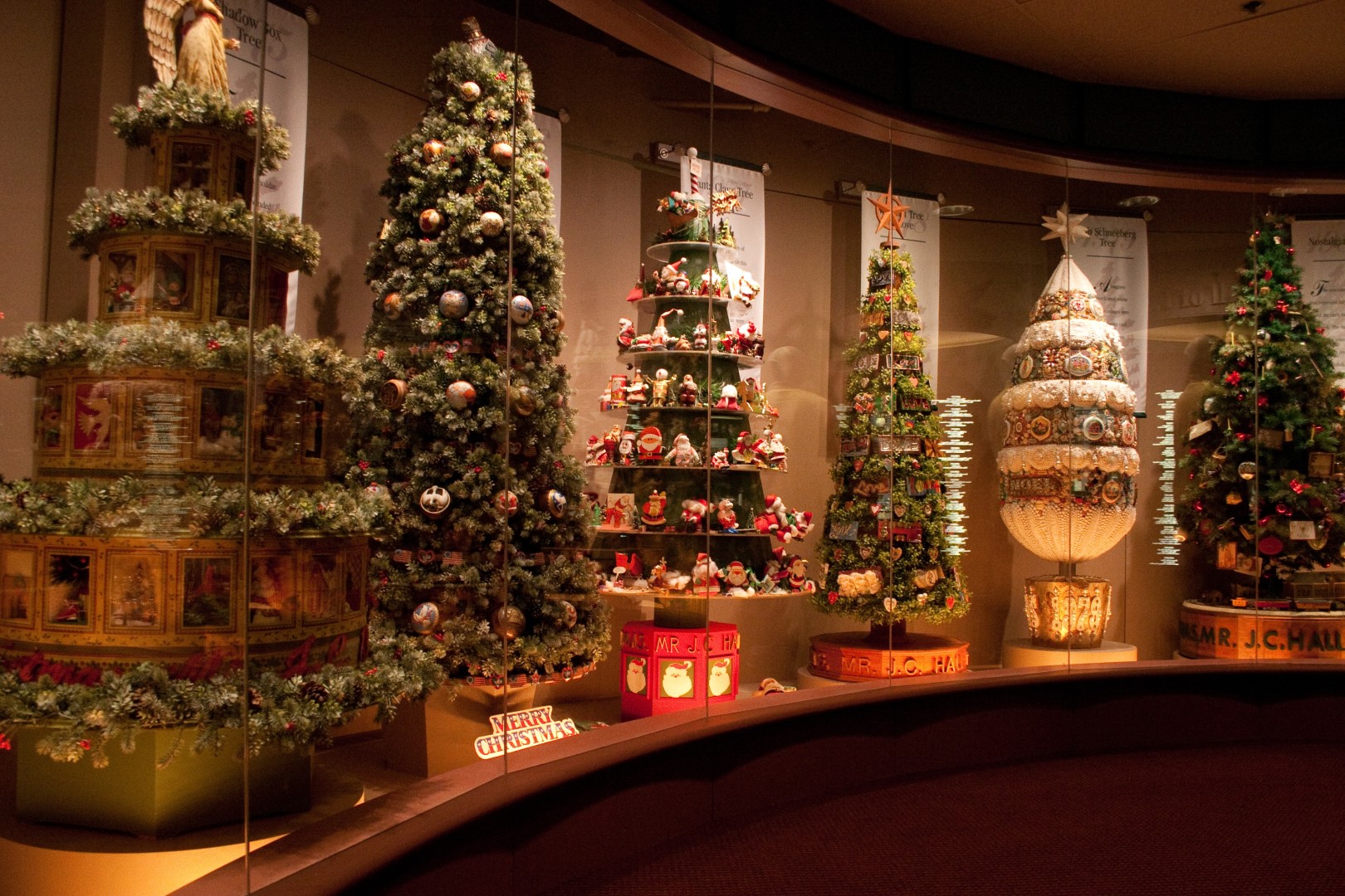 Hallmark Visitors Center | Visit Overland Park